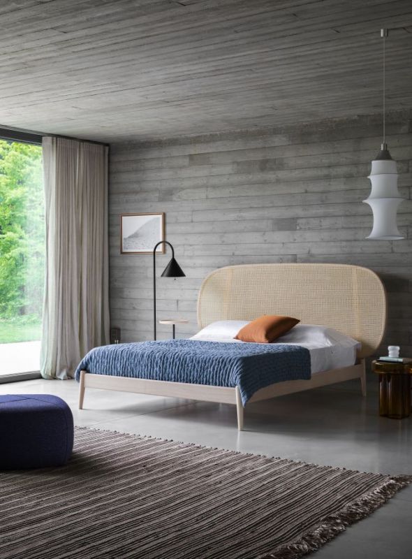 Shiko Wien Bett Miniforms | B 216 x T 220 x H 130 cm | Esche natur ...